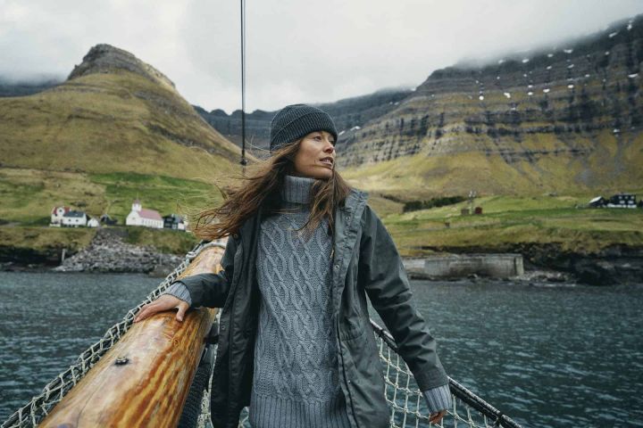 Swetry reklamowe, ubrania firmowe z logo